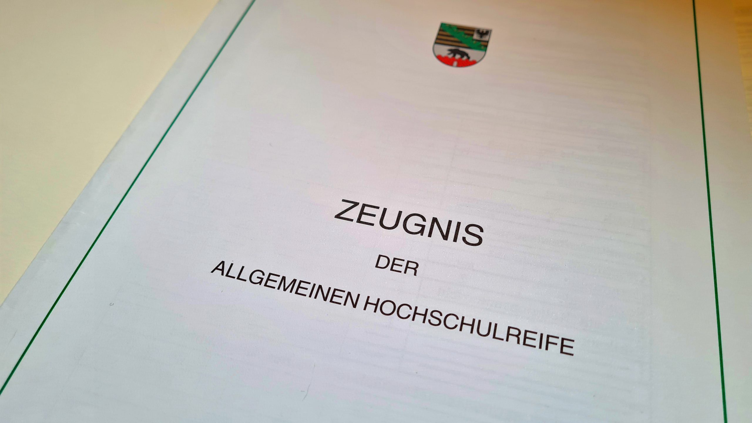 H@llAnzeiger - Abitur 2023: Erneut im Bestbereich der bisherigen ...