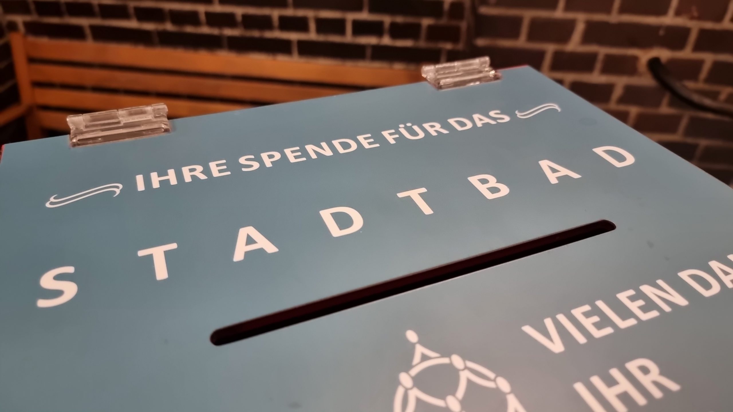 H@llAnzeiger - Stadtbad-Förderverein dankt Spenderinnen und Spendern ...